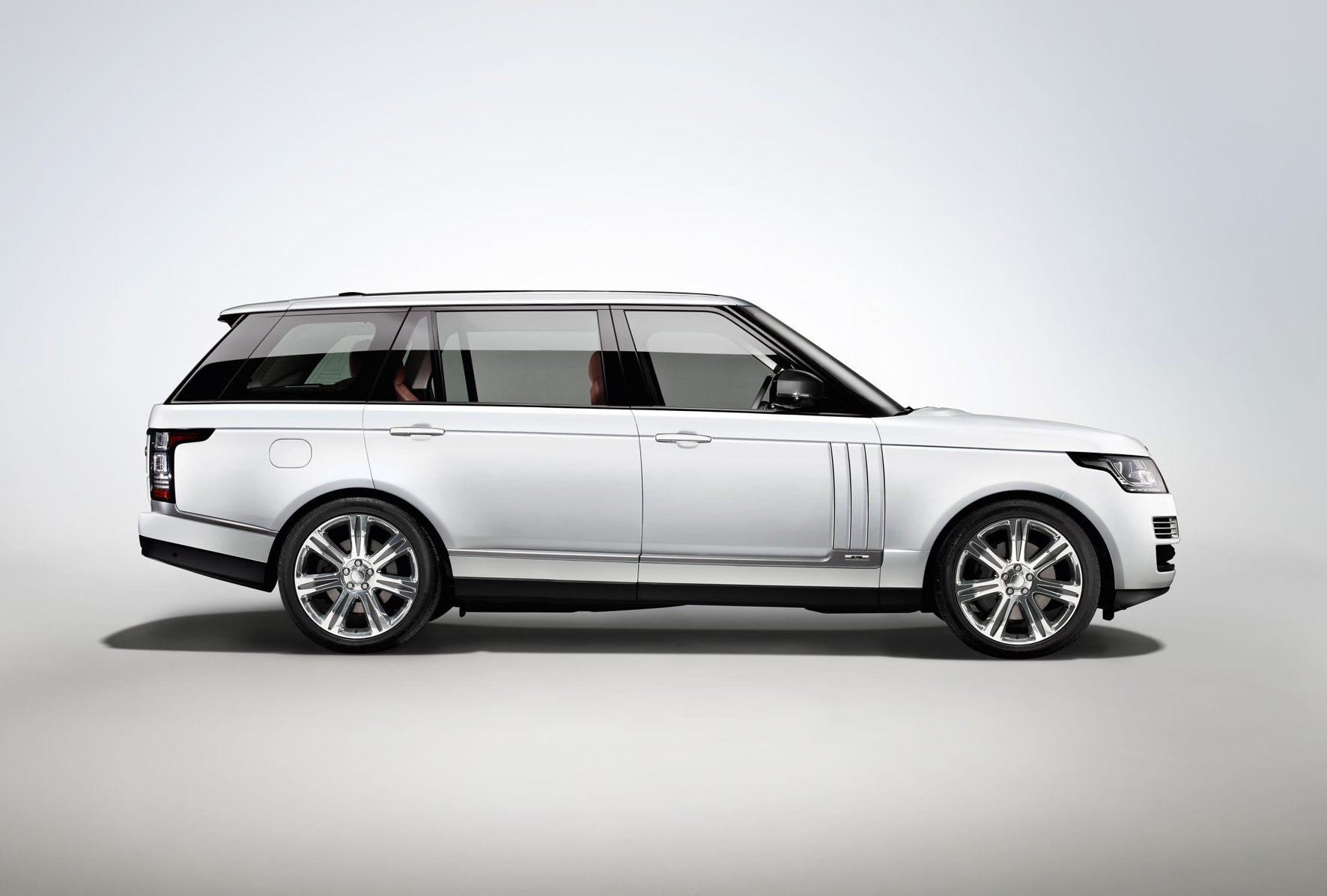 LA Motor Show: Long-wheelbase Range Rover confirmed