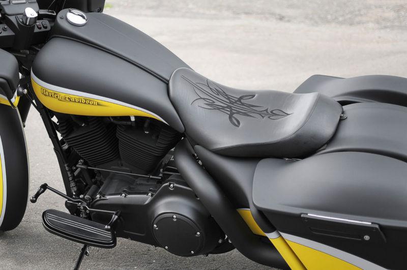 Sell HARLEY BAGGER DASH PANEL, CONSOLE FOR HARLEY TOURING FLH 1996-2007 ...