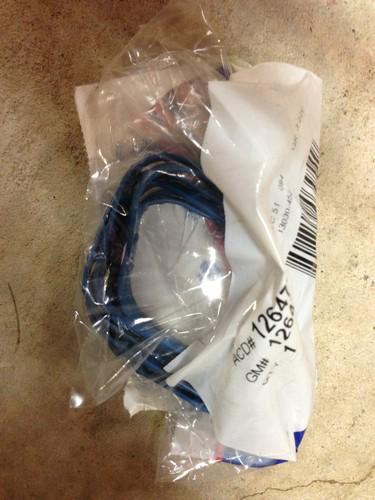 Sell Chevrolet Cadillac Cts Srx Equinox 3.0 Intake Gaskets 12647263 in ...