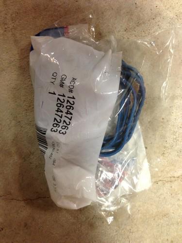 Sell Chevrolet Cadillac Cts Srx Equinox 3.0 Intake Gaskets 12647263 in ...