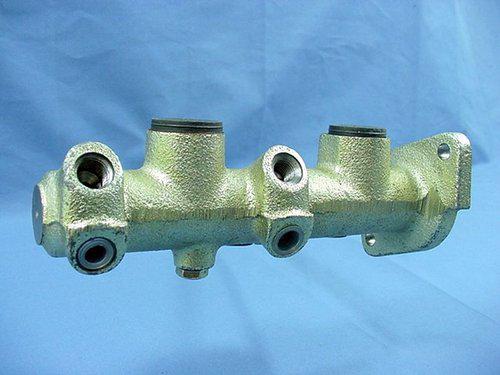 Sell New Bendix 12789 Brake Master Cylinder 81 82 83 84 85 86 18i Fuego ...