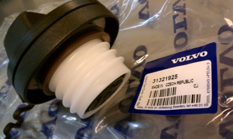 Buy New Genunie Volvo Fuel Cap S60 V70 S80 XC60 XC70 XC90 2000-2012 in ...
