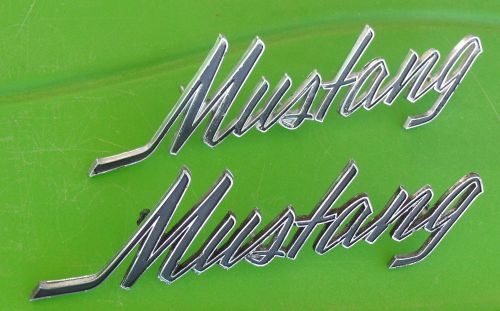 Sell FORD MUSTANG SCRIPT EMBLEMS 2 FOMOCO OEM FENDER BADGE 69-73? 70 71 ...