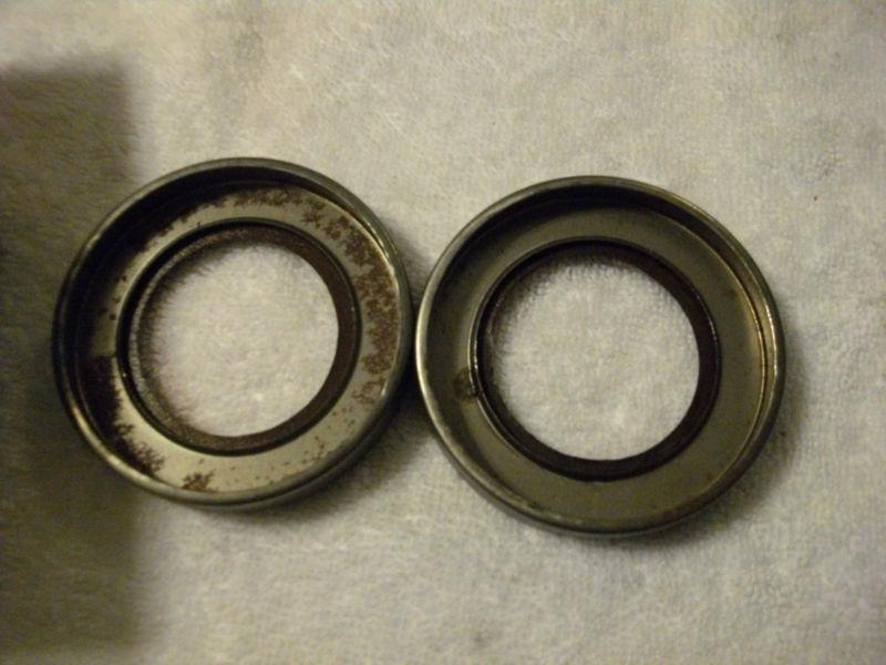 Purchase Ford NOS grease retainer pair O1Y-1190-A two pieces in Watson ...