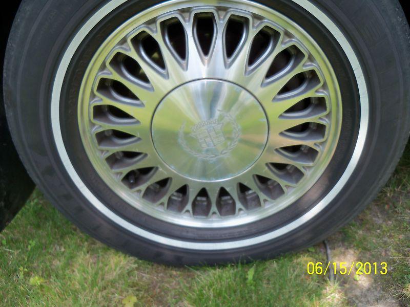 Buy * 15 inch Factory Alloy Rim - Cadillac Deville / Seville / 1985 ...