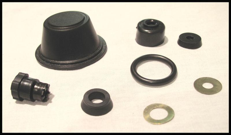 Buy TRIUMPH T140, TR7, T160 LOCKHEED FRONT BRAKE MASTER REBUILD KIT PN ...