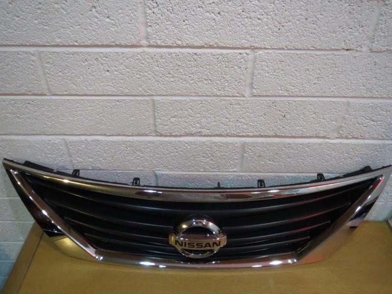 Sell Nissan Versa OEM Grill 2013 in Glendale, Arizona, US, for US $135.00