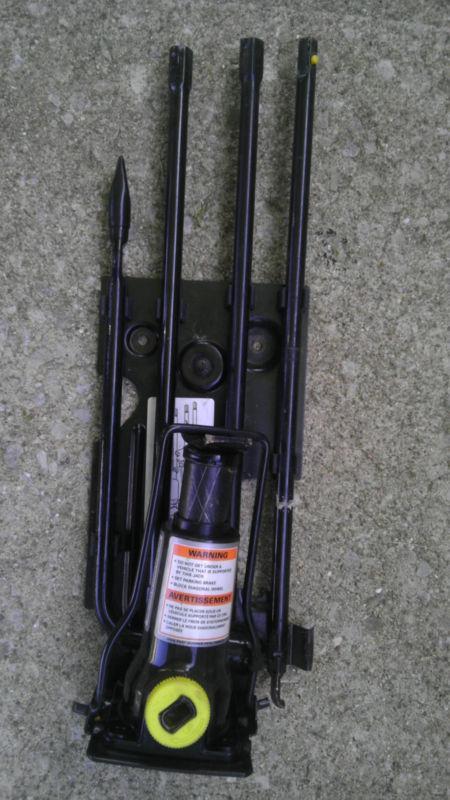 Sell 1998-09 Ford Ranger Factory Jack Tool Kit REGULAR CAB Spare Tire ...