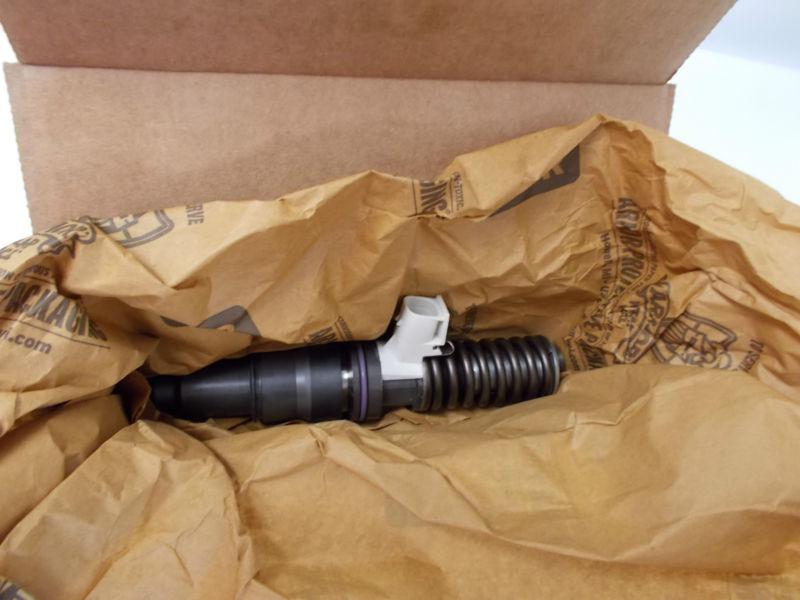 Sell MACK / VOLVO FUEL INJECTOR OEM NEW IN BOX 21458369 in Jacksonville ...