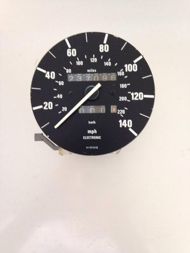Sell E30 Bmw Vdo Instrument Cluster Speedometer 325I 318I 325E Early ...