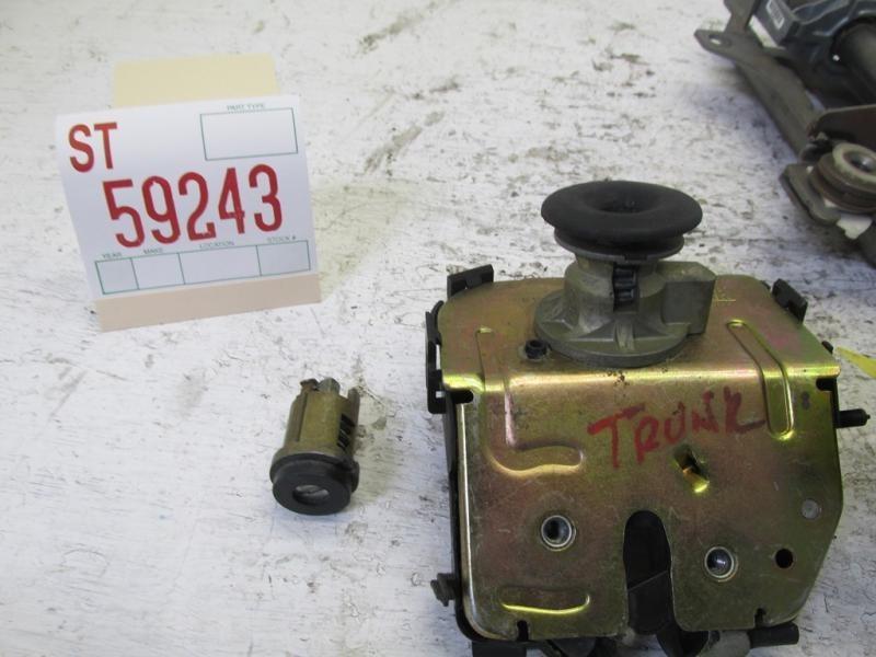 Purchase 00-06 07 FORD FOCUS ZX3 STEERING COLUMN IGNITION SWITCH DOOR ...