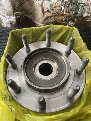 Sell Genuine GM Front Wheel Hub 19419501 in , for US $175.00