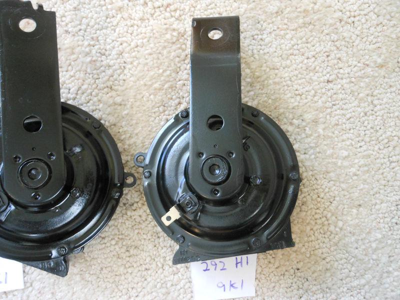 Find 1964 - 1972 Original GM Delco Remy Hi Lo Horns OEM 9000 (287) (292 ...