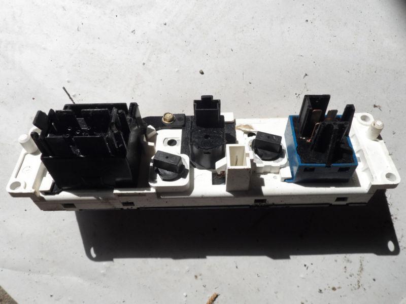 Find 95-97 96 1996 98 97 FORD EXPLORER CLIMATE TEMPERATUE CONTROL UNIT ...