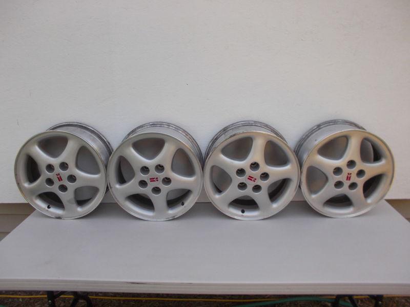 Sell 1996, 1997 Oldsmobile Cutlass Supreme Alloy Wheels in Kaukauna ...