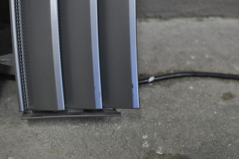 Sell Range Rover OEM Side Grill Side Vent Set, 2006 (3 fins) fits 2003 ...