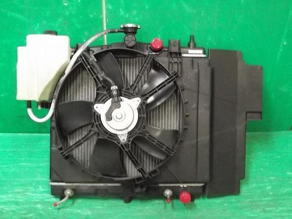 Purchase NISSAN NOTE 2005 Radiator [0320400] in Minato-ku, Tokyo, JP ...