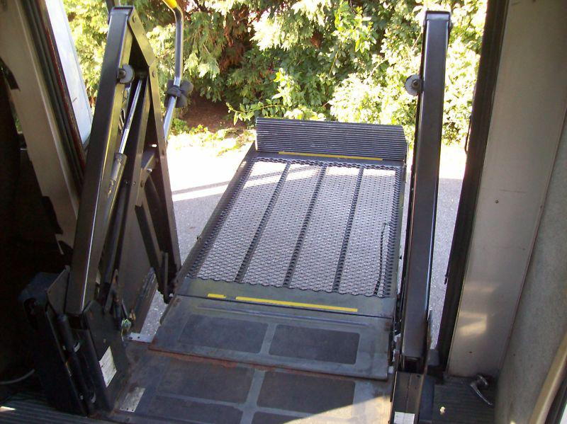 Purchase Braun L917F1B WheelChair Lift Great Working Condition (See ...