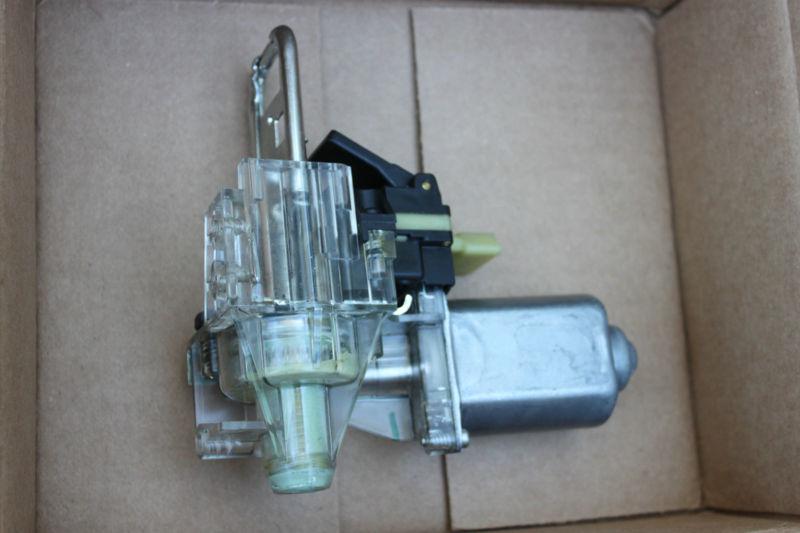 Find Used ACDelco Trunk Screwdown Closer Storage Actuator 16633850 ...
