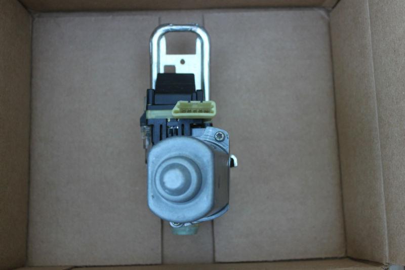 Find Used ACDelco Trunk Screwdown Closer Storage Actuator 16633850 ...