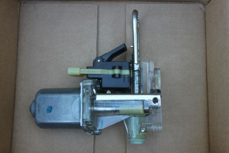 Find Used ACDelco Trunk Screwdown Closer Storage Actuator 16633850 ...