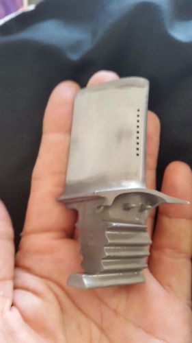 Find Turbine engine blade V2500 HPT 1st stage only for collectors in ...