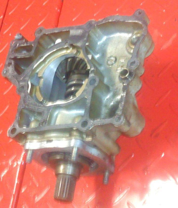 Find KAWASAKI BAYOU KLF 300 GEAR CASE / BEVEL CASE 2WD 97 98 99 00 01 ...