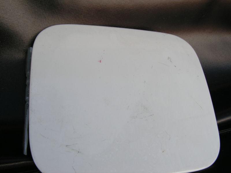Sell ’92-96 TOYOTA CAMRY GAS LID ASSEMBLY COLOR WHITE CODE #051 RARE 92 ...