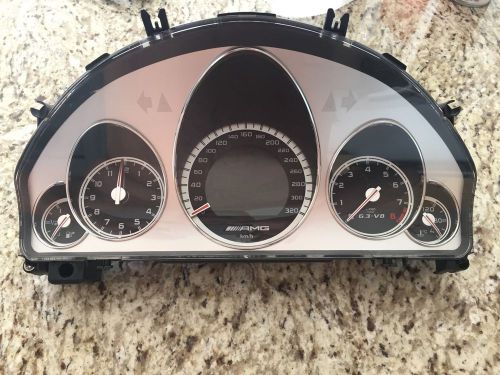 Sell Mercedes Benz Amg E63 2010 Speedometer Cluster Km/h in Montreal ...