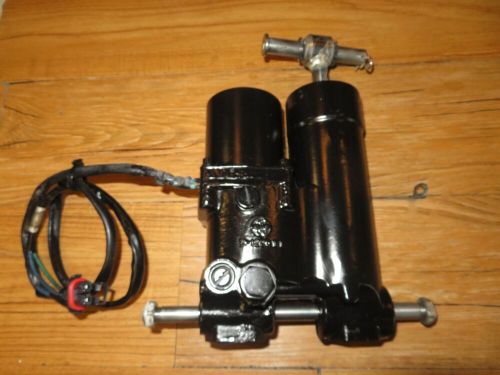 Sell 5005441 5009035 Evinrude ETEC Hydraulic Power Trim Tilt 25 30 40 ...