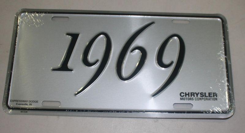 Purchase NEW Mopar 1969 Model Year License Plate in Coon Valley ...