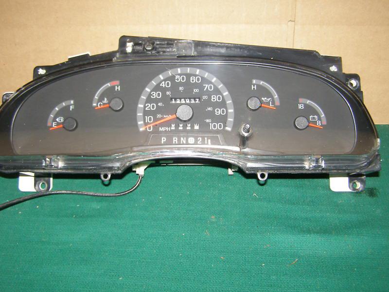 Buy 2001 2002 FORD VAN SPEEDOMETER CLUSTER 126K GAS in Hughesville ...