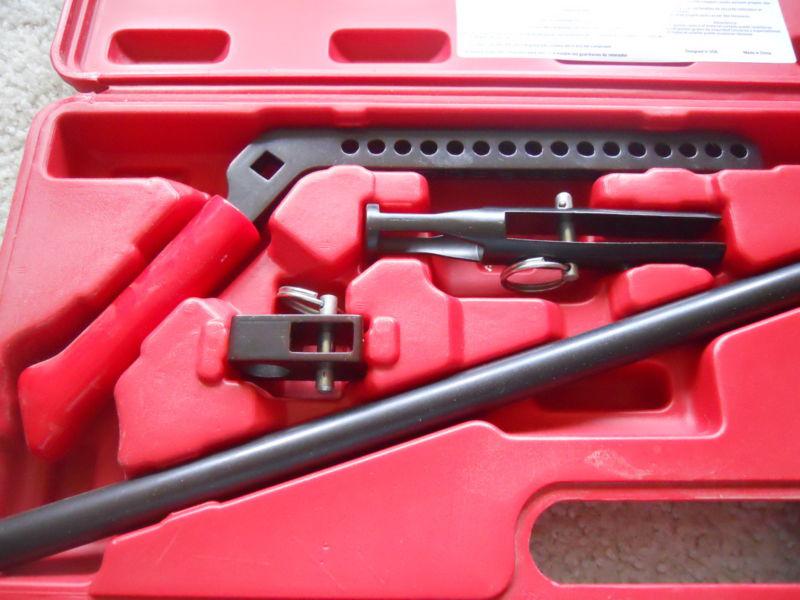 Find Pre-Owned Matco Universal OHC Valve Spring Compressor, MST9140A in ...