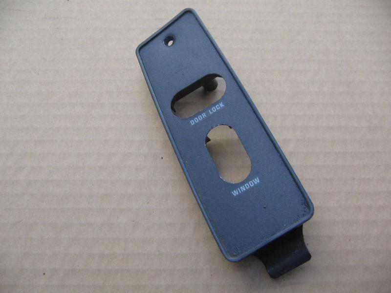 Sell DOOR SWITCH BEZEL WINDOW DOOR LOCK RH 5.0 MUSTANG 87-93 in New ...