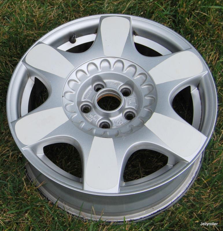 Purchase Two VW Volkswagen Beetle Wheels 16 Inch Genuine OEM 69724 ...