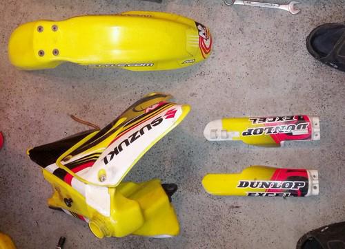 Buy 2001-2012 RM85 Gas Tank / Shroud / Fork Guards / Front Fender ...