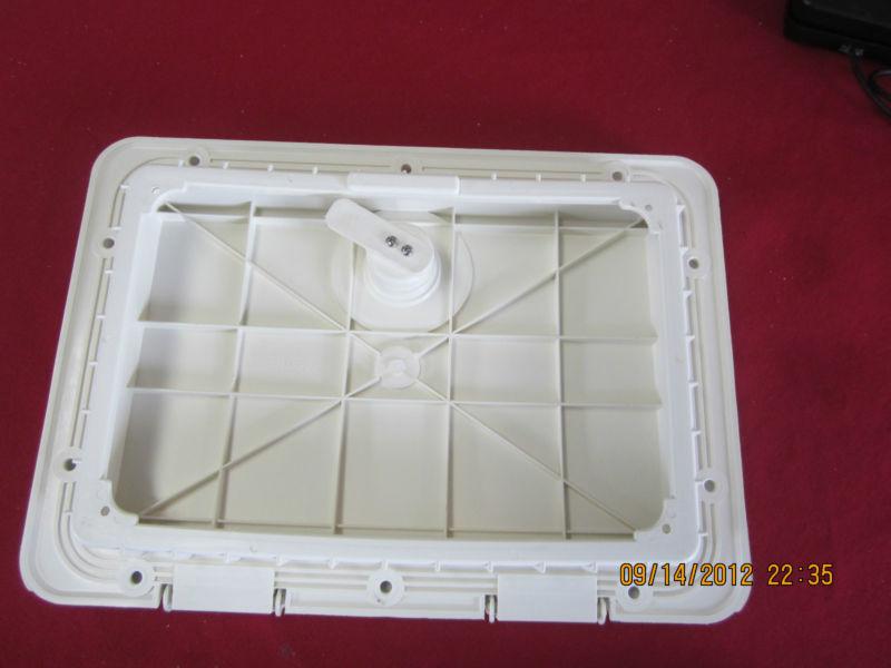 Find TH MARINE HATCHES-11" X 15" OD-COLOR SEA FOAM- (OFF WHITE) P# HAT ...