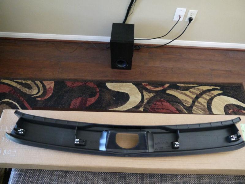 Sell 2007-2010 Ford Edge BNIB Rear Hatch Sill Plate - 7T4Z-7842624-AC ...