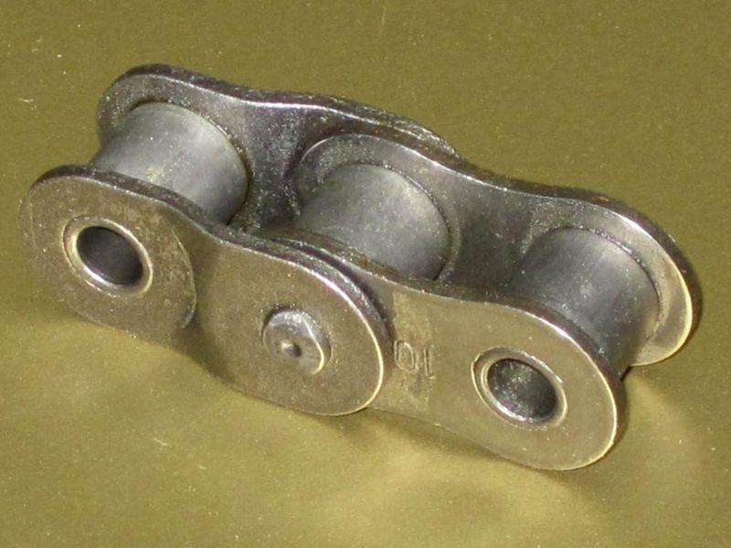 Sell Half Link 530 Renold final drive chain link for Triumph T140 ...