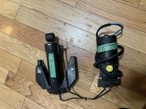 Purchase Mercury Force 40 50 70 HP Power Trim Tilt Assy Fits 1991-1995 ...