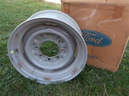 Find 8 Lug Wheel Rim FORD F250 F350 16X7 Steel 4 Slot E250 E350 Truck ...