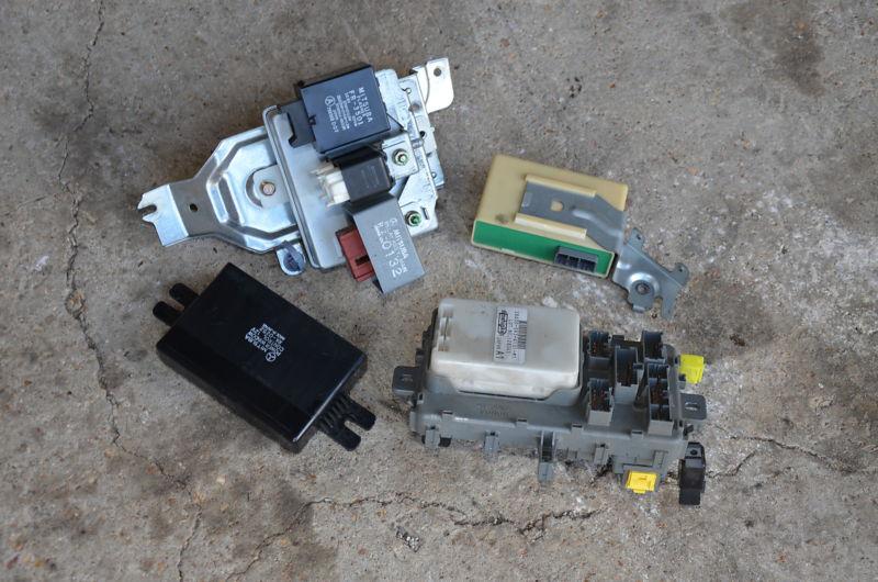 Find 1994 Honda Del Sol 5 spd B16A3 #1453 mis lot of ecu computer relay ...