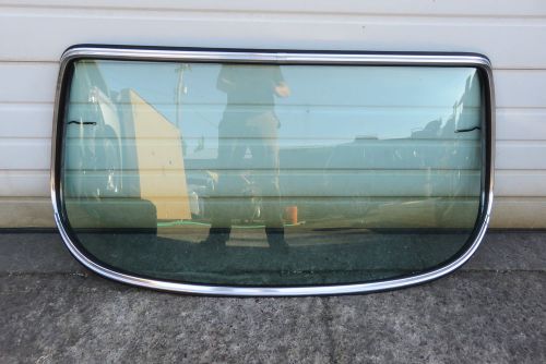 Sell 85 Mercedes W123 300CD Coupe rear window glass windshield oem in ...