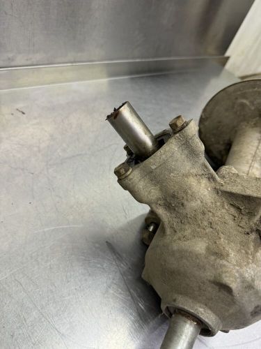 Sell 1987 88 YAMAHA CHAMP YFM100 REAR AXLE HUBS CARRIER DIFFERENTIAL ...