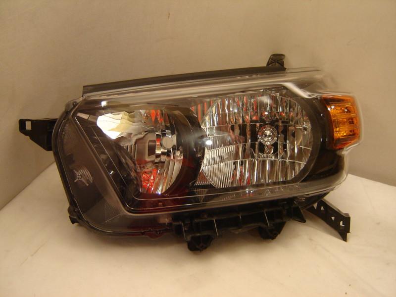 Sell TOYOTA 4RUNNER Left Halogen Headlight 10 11 12 13 OEM in Laval ...