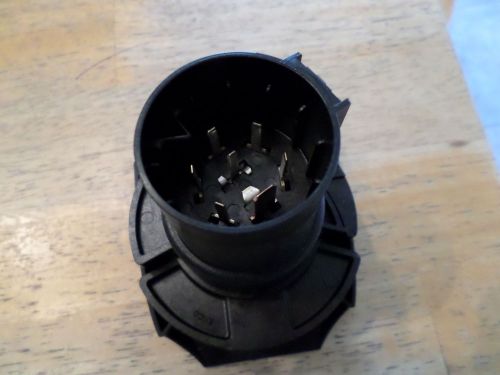 Find Chevy Silverado/Sierra 2008-'14 rear bumper trailor light ...