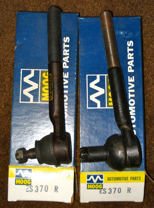 Sell 2 NOS MOOG ES-370R, 1965-1968 CHEVROLET TIE ROD ENDS, USA MADE in ...
