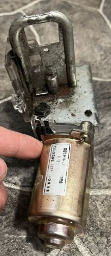 Purchase 89-02 Cadillac Power Trunk Lid Hatch Pull Down Motor Assembly ...