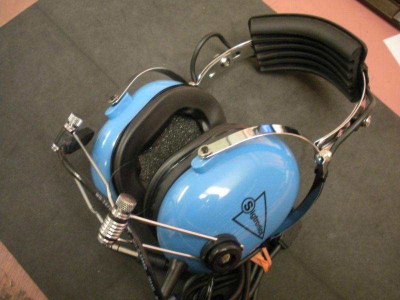 Buy SIGTRONICS AVIATIION HEADSET in Georgetown, Texas, US, for US $65.00