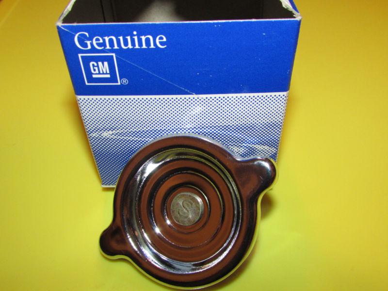Purchase NOS GM Chrome Oil Cap with S Rivet in Des Moines, Iowa, US ...